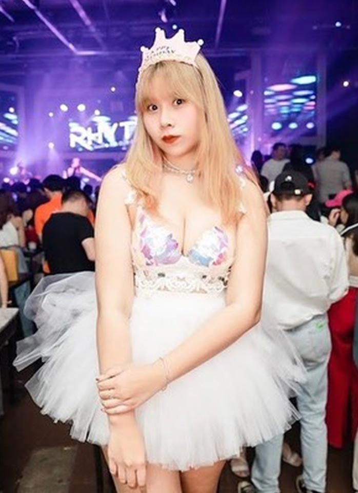 เปิดวาร์ป น้องเอวา evainwonderland เน็ตไอดอล สาวสวย หุ่นอวบอึ๋ม ลีลาสุดร้อนแรง บนโลก Onlyfans ...