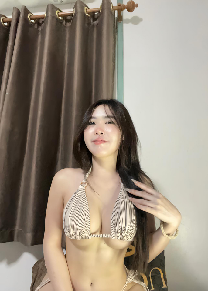 แนนน้อย อินทุอร Intuon Jampa เน็ตไอดอล สาวสวย ขาวโอโม่ หุ่นบาง